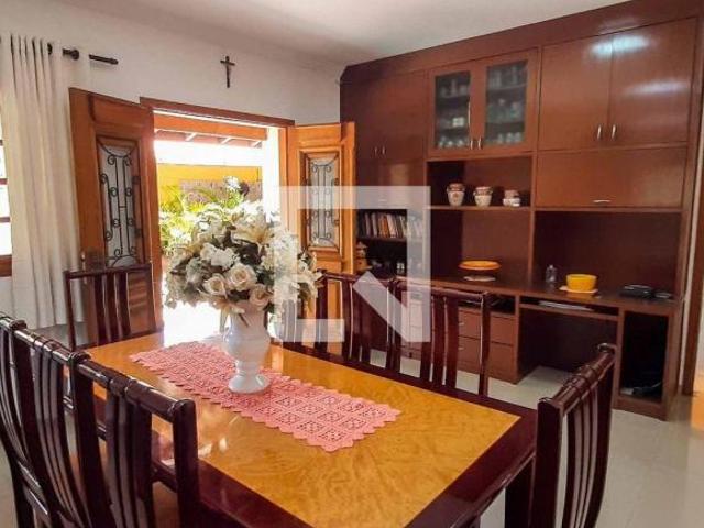 Casa à Venda Bussocaba, 5 Quartos, 436 m2