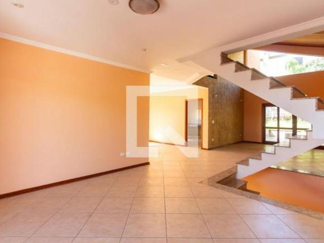 Casa à Venda Bussocaba, 5 Quartos, 280 m2