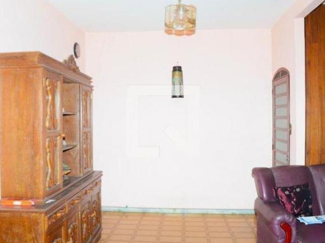 Casa à Venda Goiânia, 4 Quartos, 360 m² Belo Horizonte