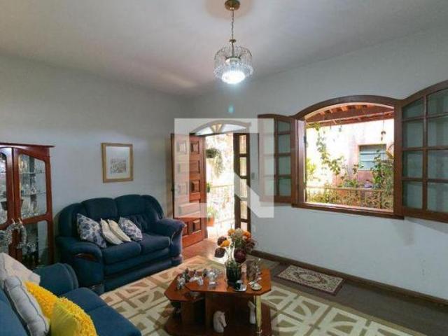 Casa à Venda Goiânia, 4 Quartos, 420 m² Belo Horizonte
