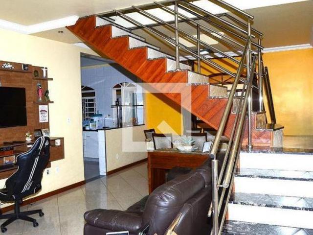 Casa à Venda Goiânia, 3 Quartos, 167 m² Belo Horizonte
