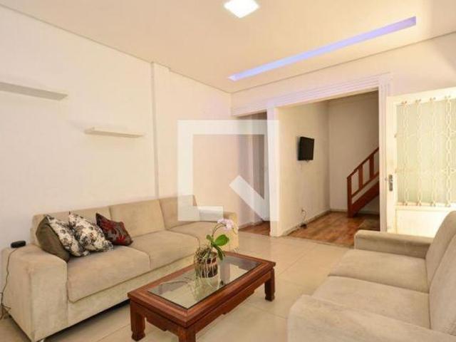 Casa à Venda Goiânia, 3 Quartos, 183 m² Belo Horizonte