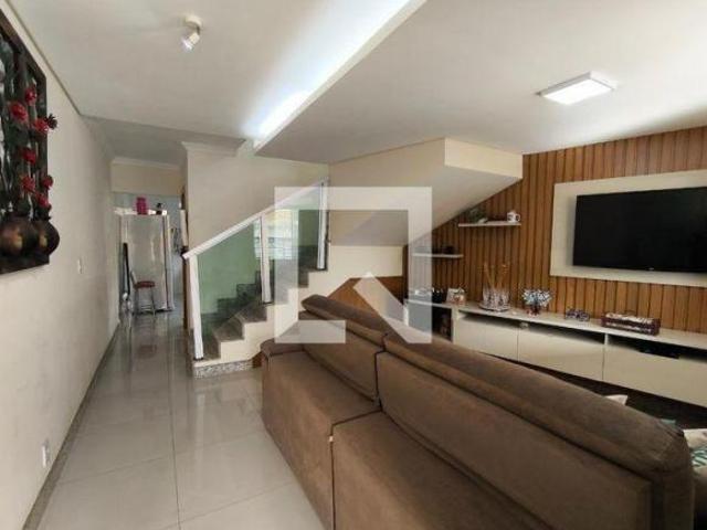 Casa à Venda Goiânia, 3 Quartos, 213 m² Belo Horizonte