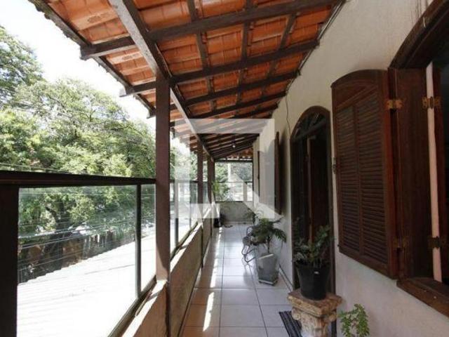 Casa à Venda Gameleira, 4 Quartos, 280 m² Belo Horizonte