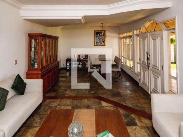 Casa à Venda Garças, 3 Quartos, 1450 m² Belo Horizonte