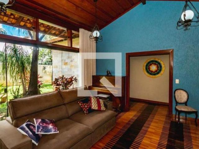 Casa à Venda Garças, 3 Quartos, 283 m² Belo Horizonte
