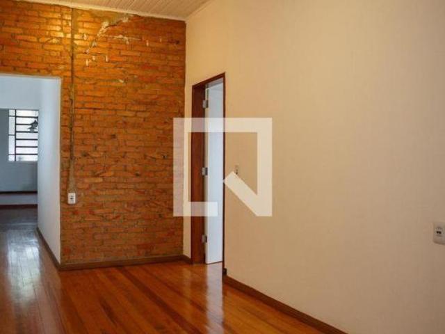 Casa à Venda Glória, 2 Quartos, 180 m² Porto Alegre