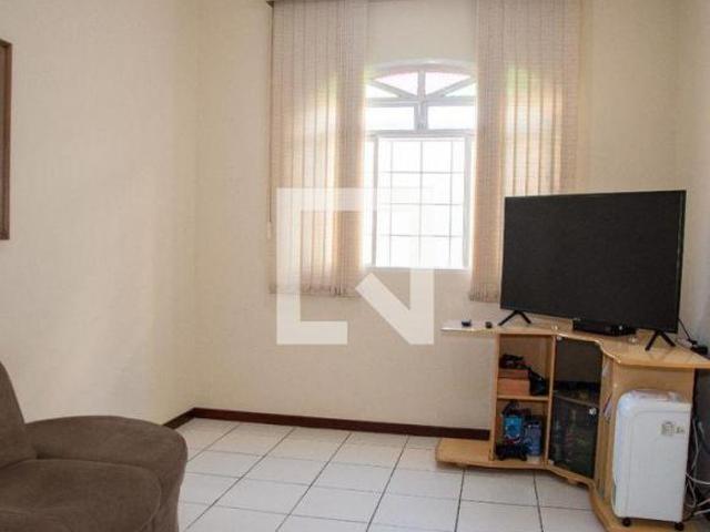 Casa à Venda Glória, 2 Quartos, 360 m² Contagem
