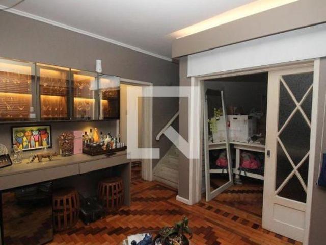Casa à Venda Glória, 3 Quartos, 70 m² Porto Alegre