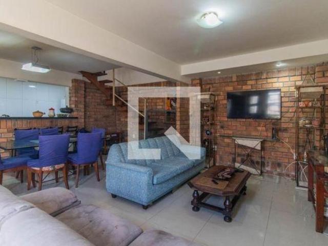 Casa à Venda Glória, 3 Quartos, 160 m² Porto Alegre