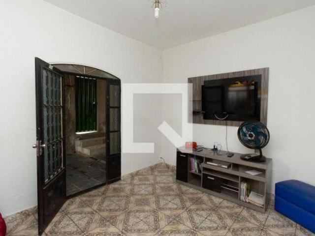 Casa à Venda Glória, 3 Quartos, 360 m² Contagem