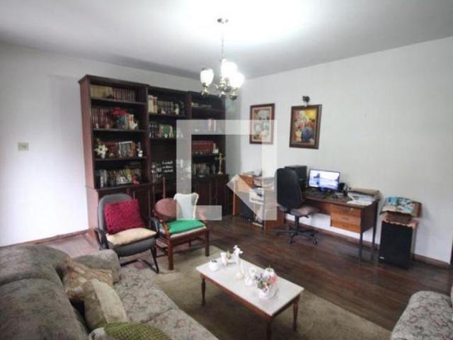 Casa à Venda Glória, 4 Quartos, 475 m² Contagem