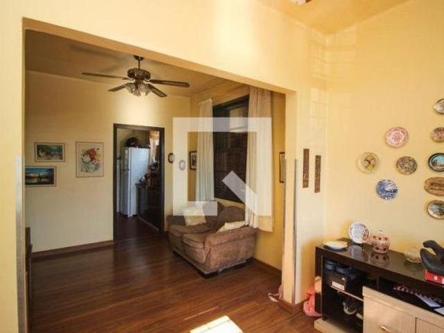 Casa à Venda Glória, 4 Quartos, 146 m² Porto Alegre