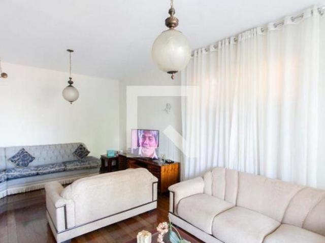 Casa à Venda Glória, 4 Quartos, 239 m² Belo Horizonte