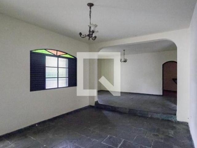 Casa à Venda Glória, 6 Quartos, 360 m² Belo Horizonte