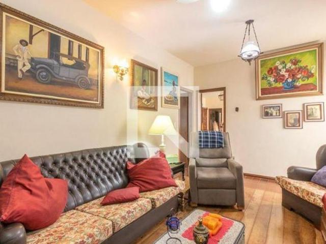 Casa à Venda Grajaú, 4 Quartos, 293 m² Belo Horizonte