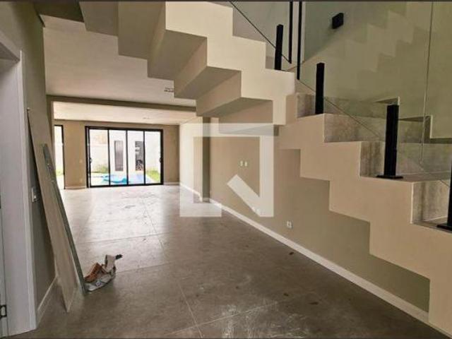 Casa à Venda Gramadão, 3 Quartos, 260 m² Jundiaí