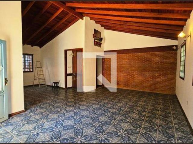 Casa à Venda Gramadão, 3 Quartos, 200 m² Jundiaí