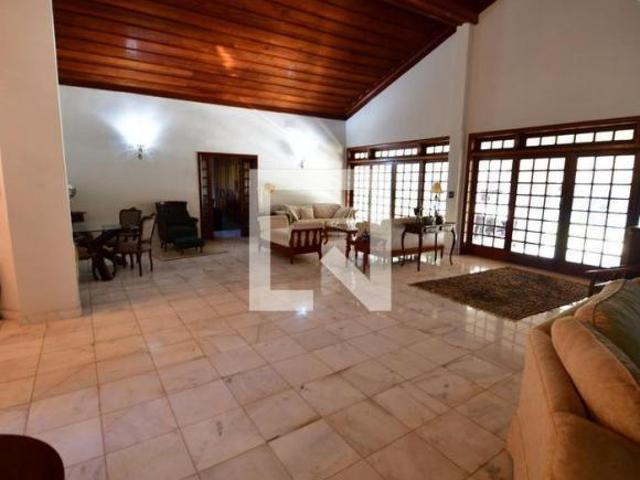 Casa à Venda Gramado, 4 Quartos, 850 m² Campinas