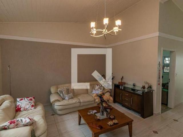 Casa à Venda Gramado, 3 Quartos, 202 m² Campinas