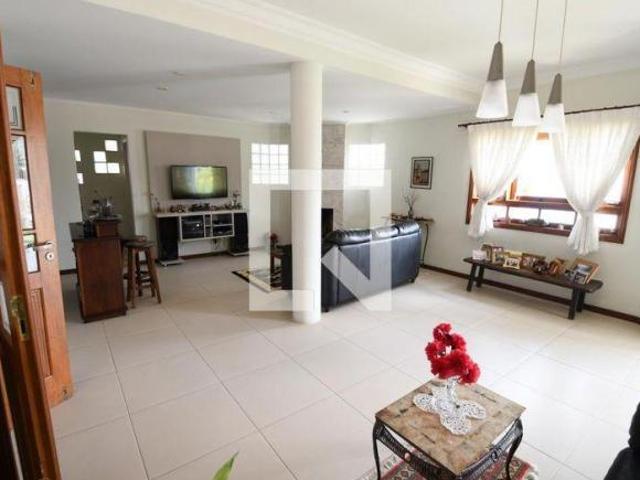 Casa à Venda Gramado, 3 Quartos, 500 m² Campinas