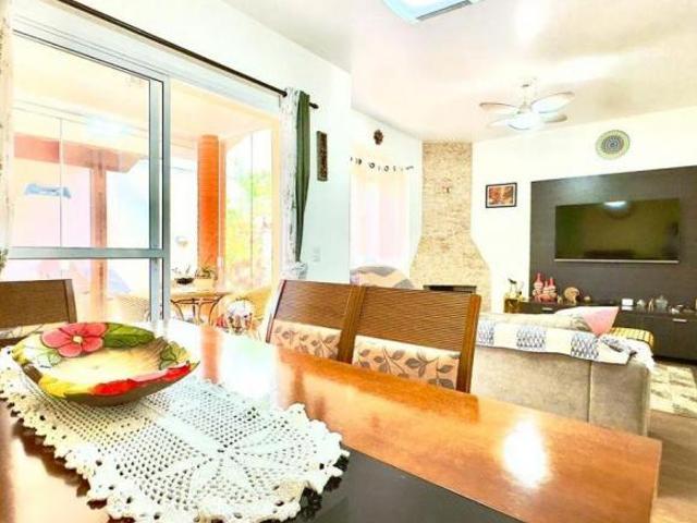 CASA A VENDA, GRANJA VIANA, 4 QUARTOS 1 SUITE, 5 VAGAS