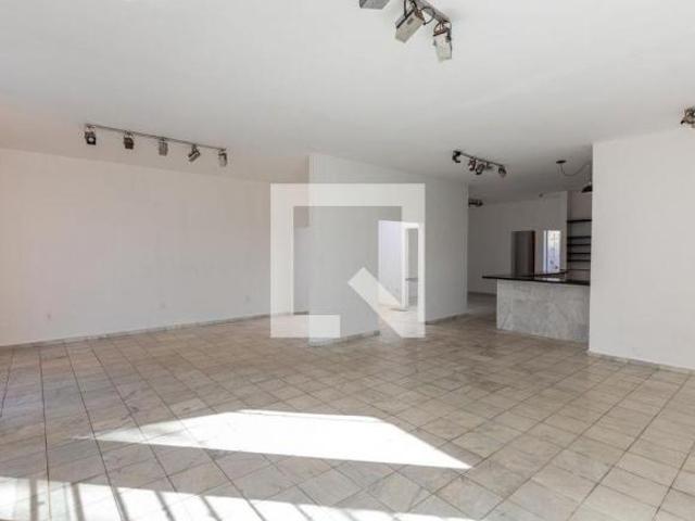 Casa à Venda Guanabara, 3 Quartos, 127 m2