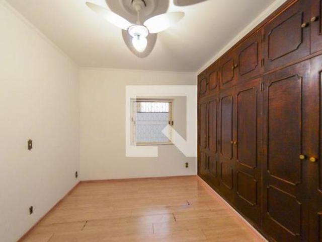 Casa à Venda Guanabara, 3 Quartos, 186 m2