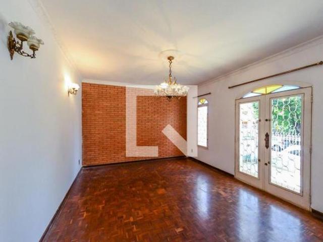 Casa à Venda Guanabara, 3 Quartos, 186 m2