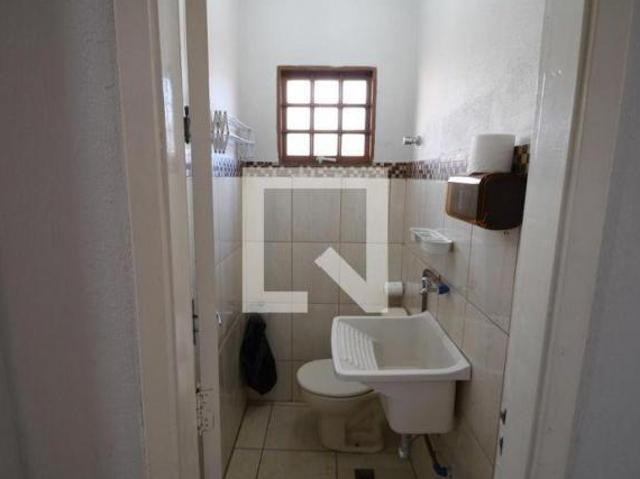 Casa à Venda Guanabara, 3 Quartos, 241 m2