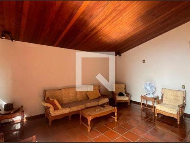 Casa à Venda Guanabara, 3 Quartos, 242 m² Campinas