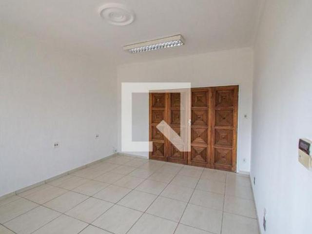 Casa à Venda Guanabara, 3 Quartos, 290 m2