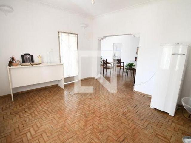 Casa à Venda Guanabara, 4 Quartos, 285 m2