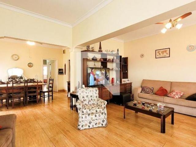 Casa à Venda Guanabara, 5 Quartos, 350 m2