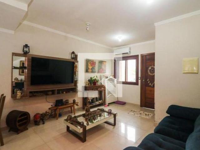 Casa à Venda Guarujá, 2 Quartos, 95 m² Porto Alegre