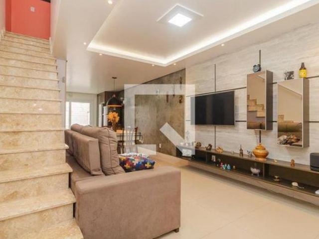 Casa à Venda Guarujá, 2 Quartos, 96 m² Porto Alegre