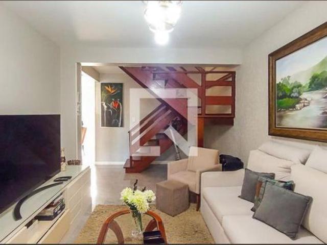 Casa à Venda Guarujá, 3 Quartos, 161 m² Porto Alegre
