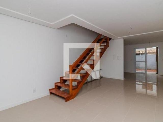 Casa à Venda Guarujá, 3 Quartos, 91 m² Porto Alegre