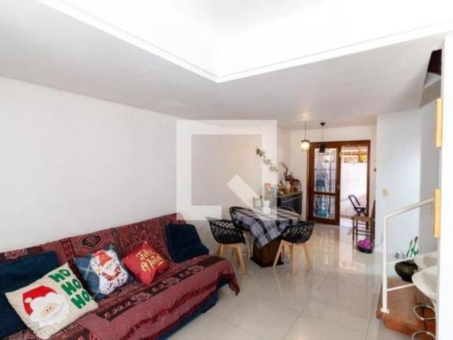 Casa à Venda Guarujá, 3 Quartos, 99 m² Porto Alegre