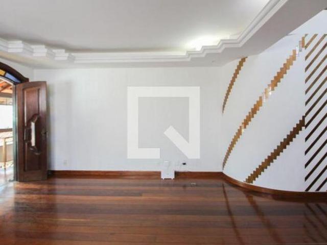 Casa à Venda Dona Clara, 8 Quartos, 527 m² Belo Horizonte