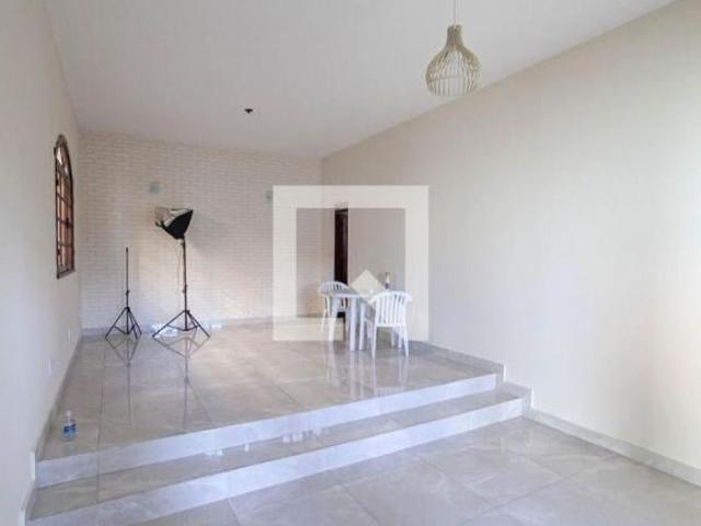 Casa à Venda Dona Clara, 3 Quartos, 180 m² Belo Horizonte