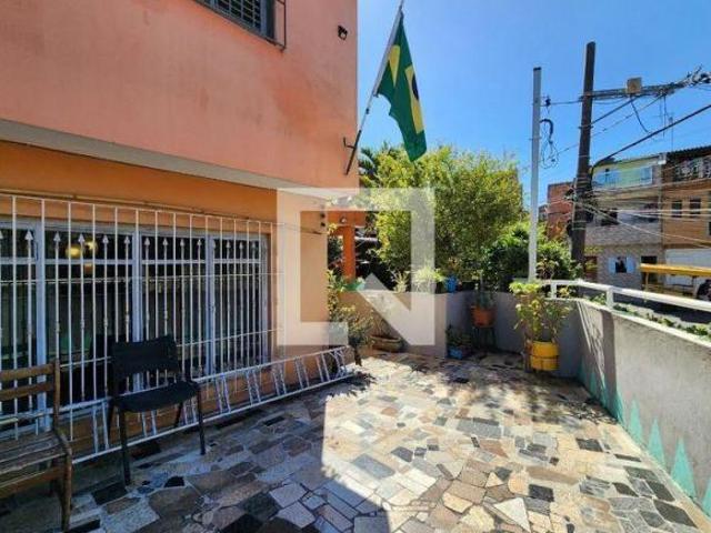 Casa à Venda Dos Casa, 3 Quartos, 338 m2