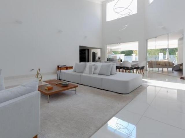 CASA À VENDA DAMHA