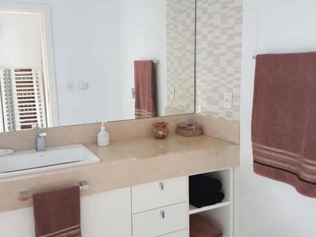 Casa à venda de 3 três suítes no bairro Nossa Senhora das Graças em Canoas