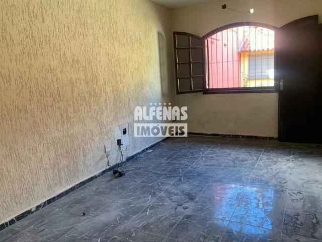 Casa á Venda de 3 quartos no Bairro Eldorado