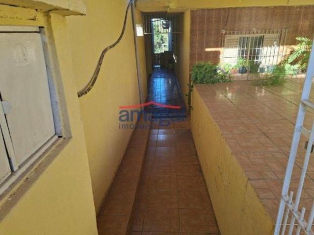 Casa à Venda de 02 dormitórios Parque Santo Antonio