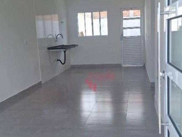Casa à Venda de 02 Quartos no Bairro Parque das Gaivotas em Ribeirão Preto com Quintal