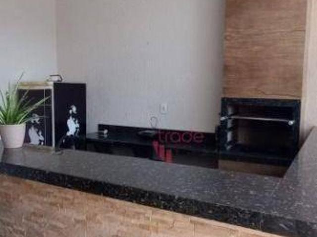 Casa à Venda de 03 Quartos sendo 01 Suíte no Bairro Planalto Verde em Ribeirão Preto com Área Gourme