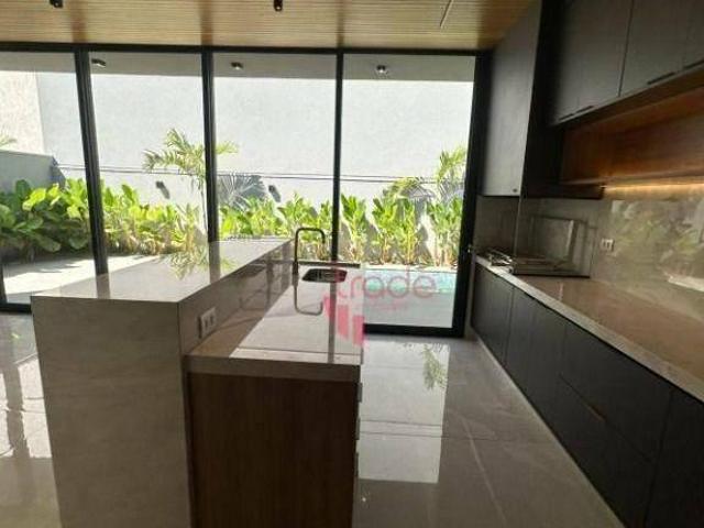 Casa à Venda de 04 Quartos sendo todos Suítes no Bairro Vila do Golf em Ribeirão Preto com Gourmet