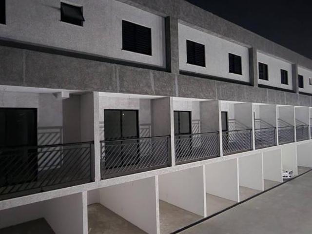Casa à venda de 100m², 2 quartos em Cotia
